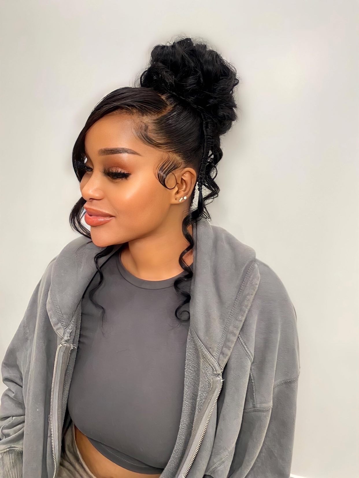 Ponytail lace frontal haut / 120€ – Kitoko Ladies